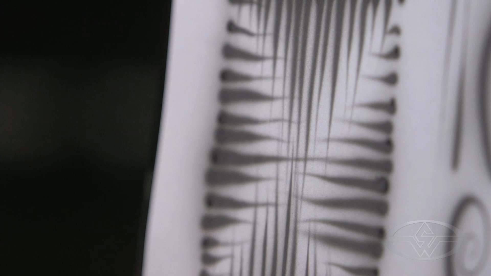 The Art of Painting with Airbrushes: How to Airbrush Dagger Strokes ...