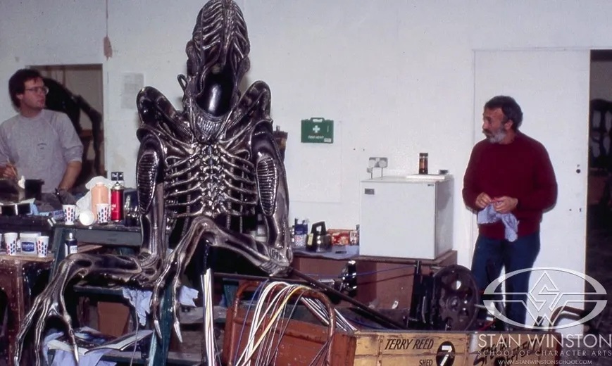 ALIENS Movie Creating an Alien Drone | Stan Winston School of Character ...