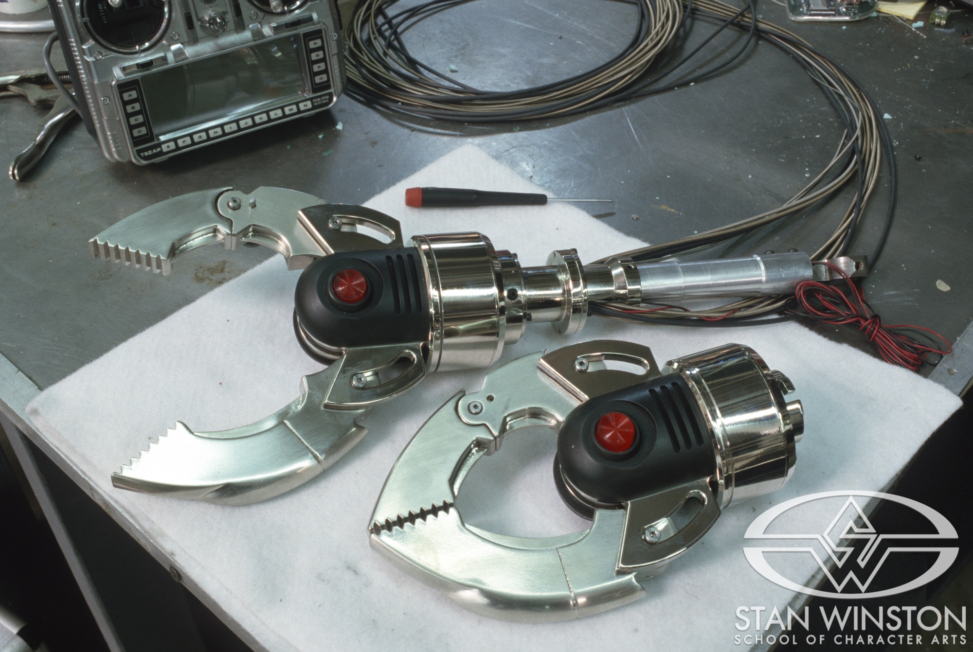 Behind the Scenes of Inspector Gadget (1999) at Stan Winston Studio ...